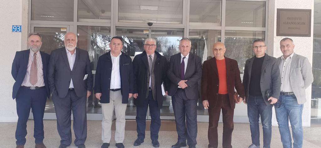 Akademia e Studimeve Albanologjike: Konferenca e përbashkët shkencore ... Akademia e Studimeve Albanologjike: Konferenca e përbashkët shkencore ...