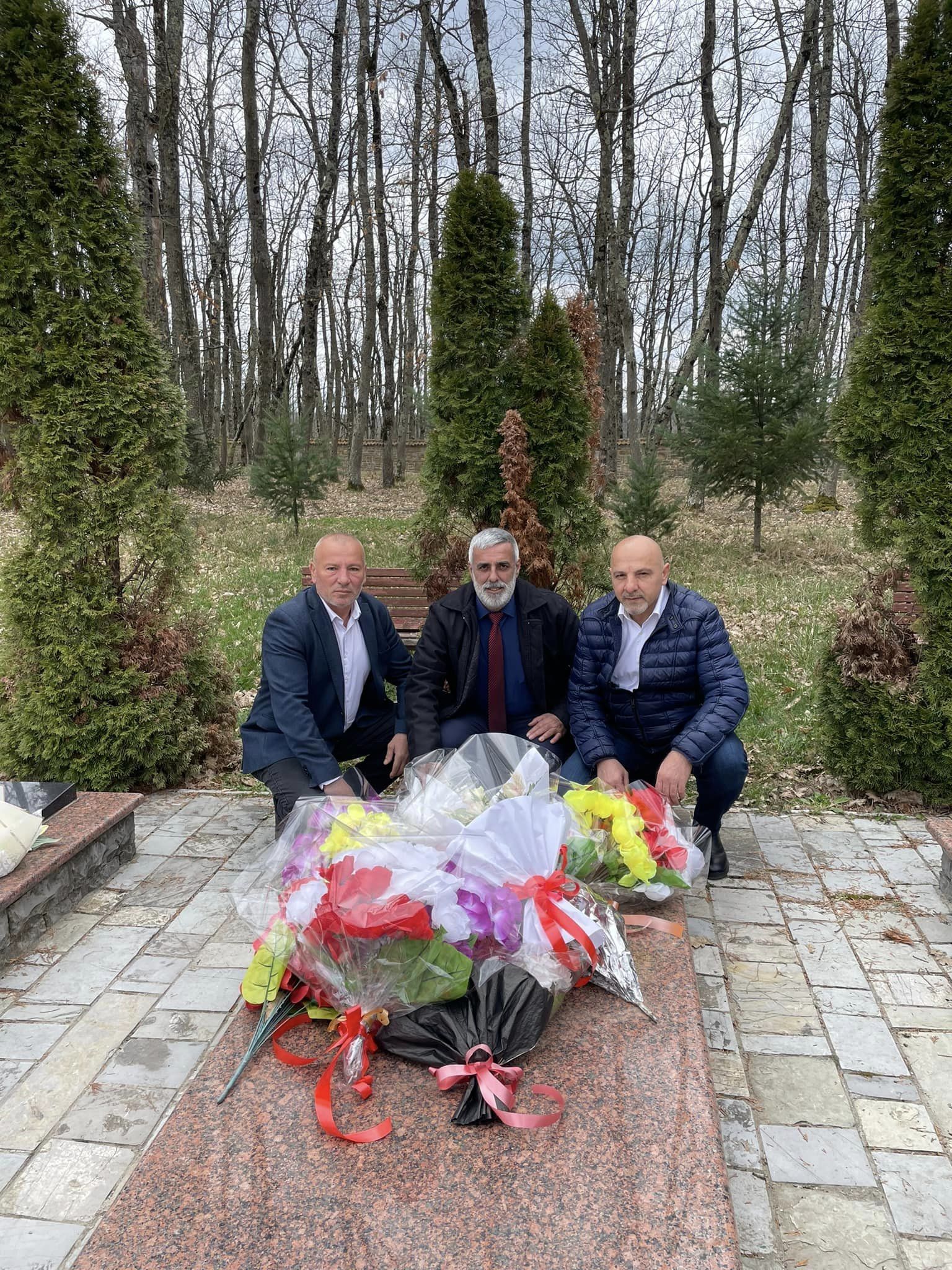 Sadri Ahmetaj: Sadri Zeneli, ishte i pari në rezistencë dhe i pari në ...