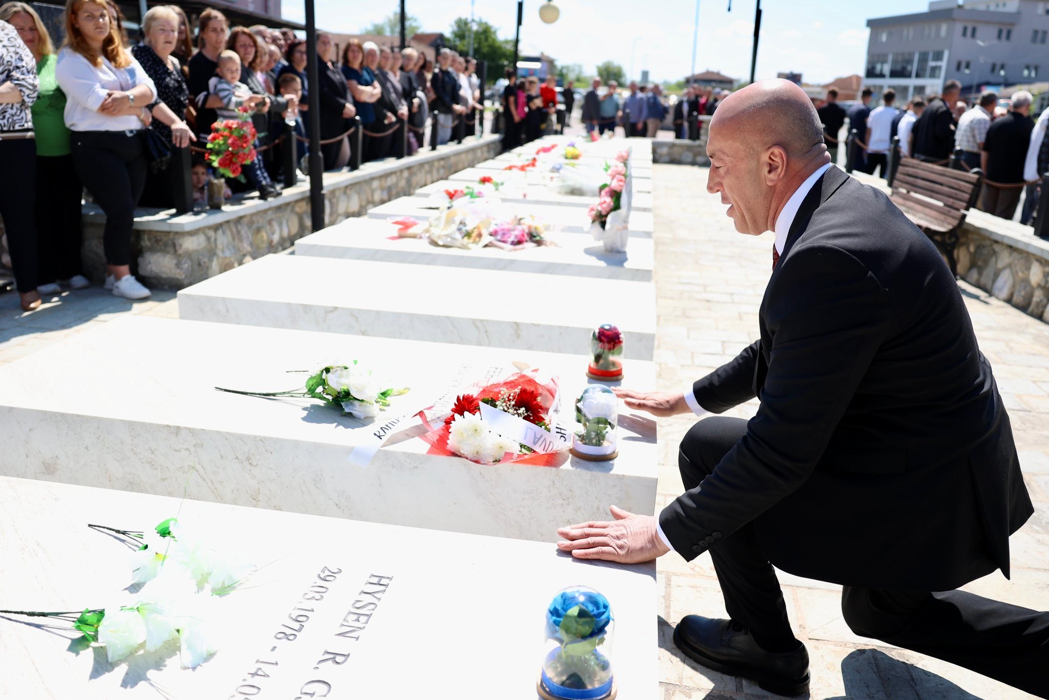 Ramush Haradinaj përkujton luftërat në Dukagjin - Radio Kosova e Lirë