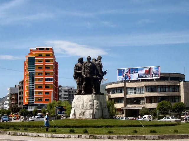 Shpresa Bajraktari: Ranë për të mos vdekur kurrë, duke mbetur pishtarë ...