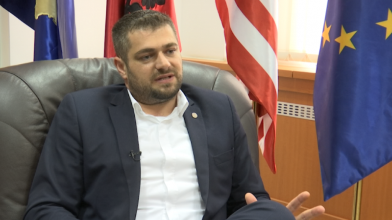 Andin Hoti: BE-ja duhet ta kushtëzojë Serbinë me çështjen e të ...