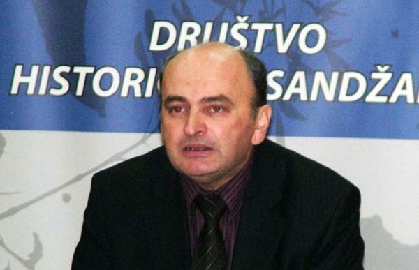 Ismet Azizi: Esad Rahiq shkruan për betejën për Karanovcin e dikurshëm ...