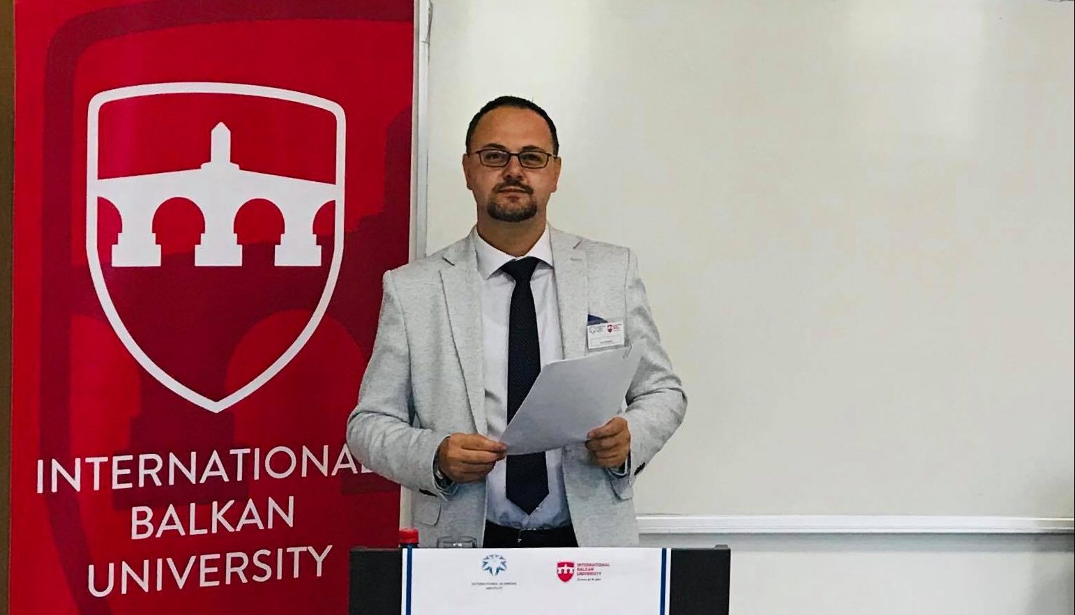 Ferdi Kamberi: Recension për librin “Besimi Politik në Kosovë” e ...