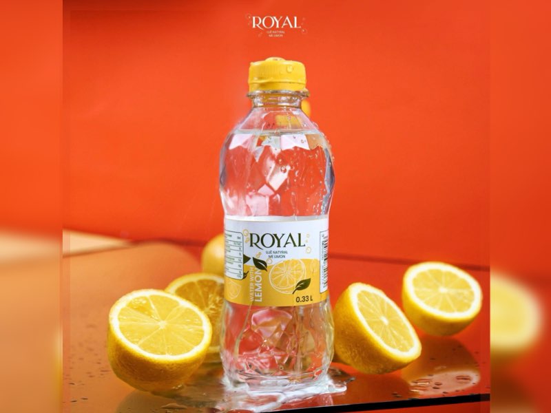 Kompania e pijeve freskuese “Royal Beverage”, ka lansuar me sukses shijen e re “Royal Water ...