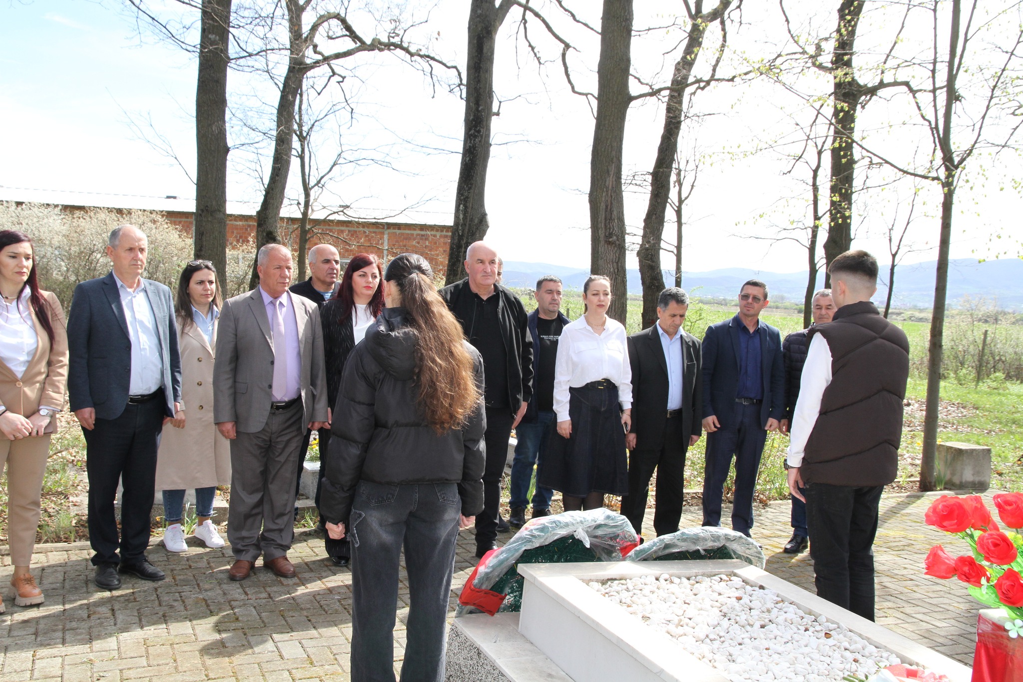 Në 43 vjetorin e rënies u përkujtua dëshmori Sherif Frangu - Radio ...