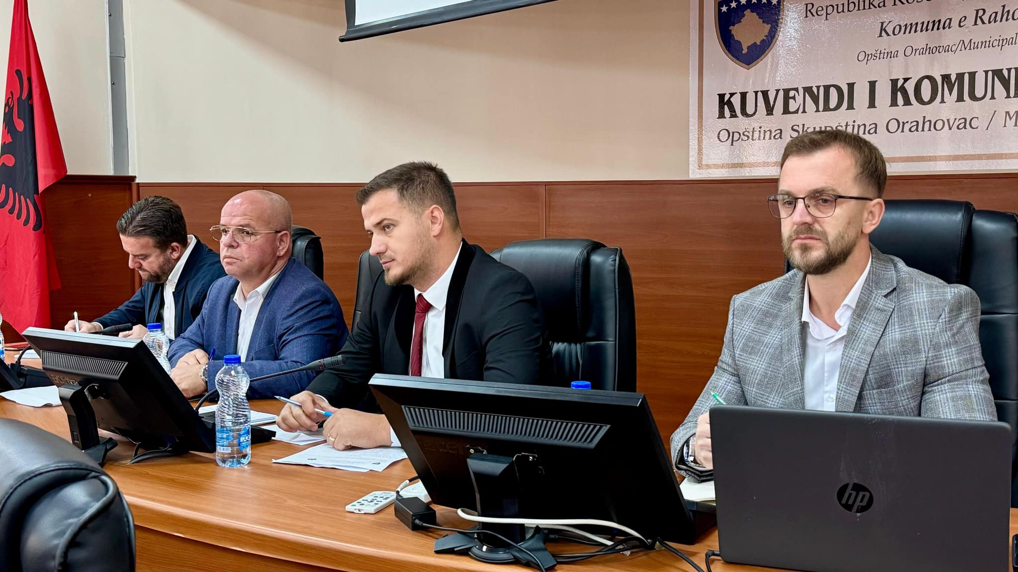 Përfundoi mbledhja e Rregullt e Kuvendit Komunal të Rahovecit, e dhjeta ...