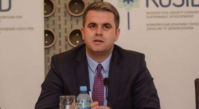 Visar Azemi: "Ferizaj deri në 30 orë pa energji, dorëheqja nuk mjafton ...