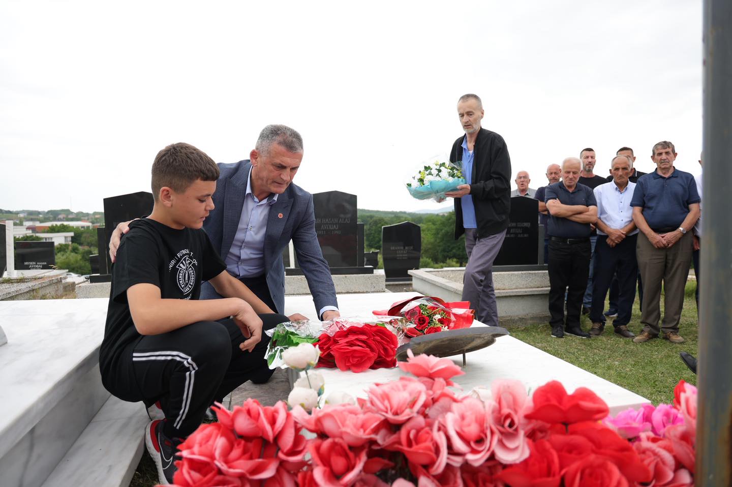 Përkujtohet Komandant Ali Avdiu, në 4-vjetorin e ndarjes së tij nga ...