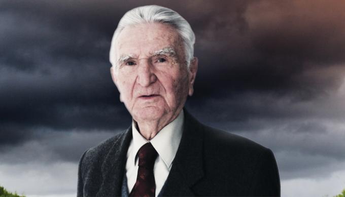 Në moshën 92-vjeçare ka ndërruar jetë prof. dr. Arben Puto - Radio ...