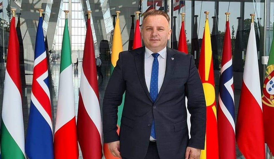 Astrit Zemaj: GËNJESHTRAT E RICIKLUARA NË BEOGRAD - Radio Kosova e Lirë
