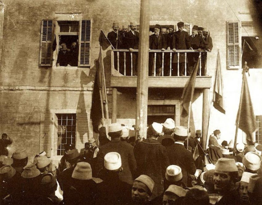 Sot është 28 Nëntori, Dita e Flamurit, Dita e shpalljes së Pavarësisë ...