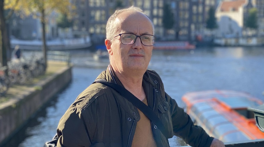 Aziz Mustafa: Bab’, ma gjej “Hamletin” - Radio Kosova e Lirë