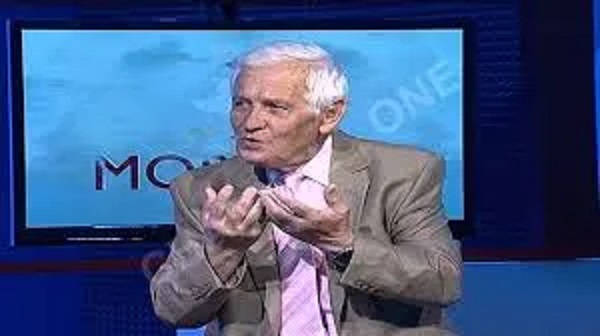 Albert Z. ZHOLI: Intervistë me specialistin e këngës popullore, Bajram ...