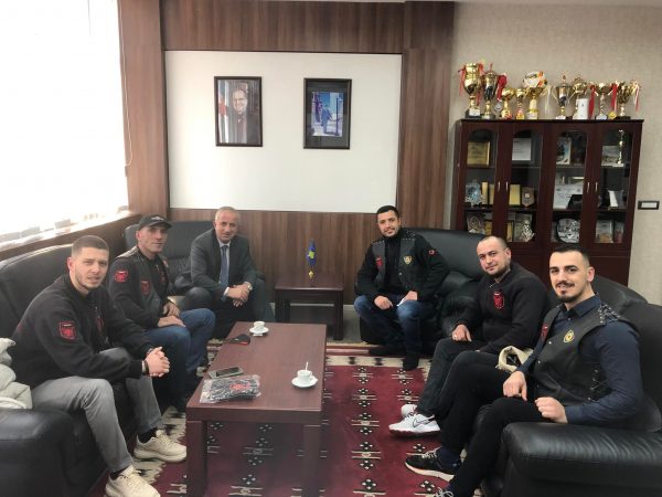 Klubi MC “Brigada 123” kanë vizituar kryetarin Bali Muharremaj - Radio ...