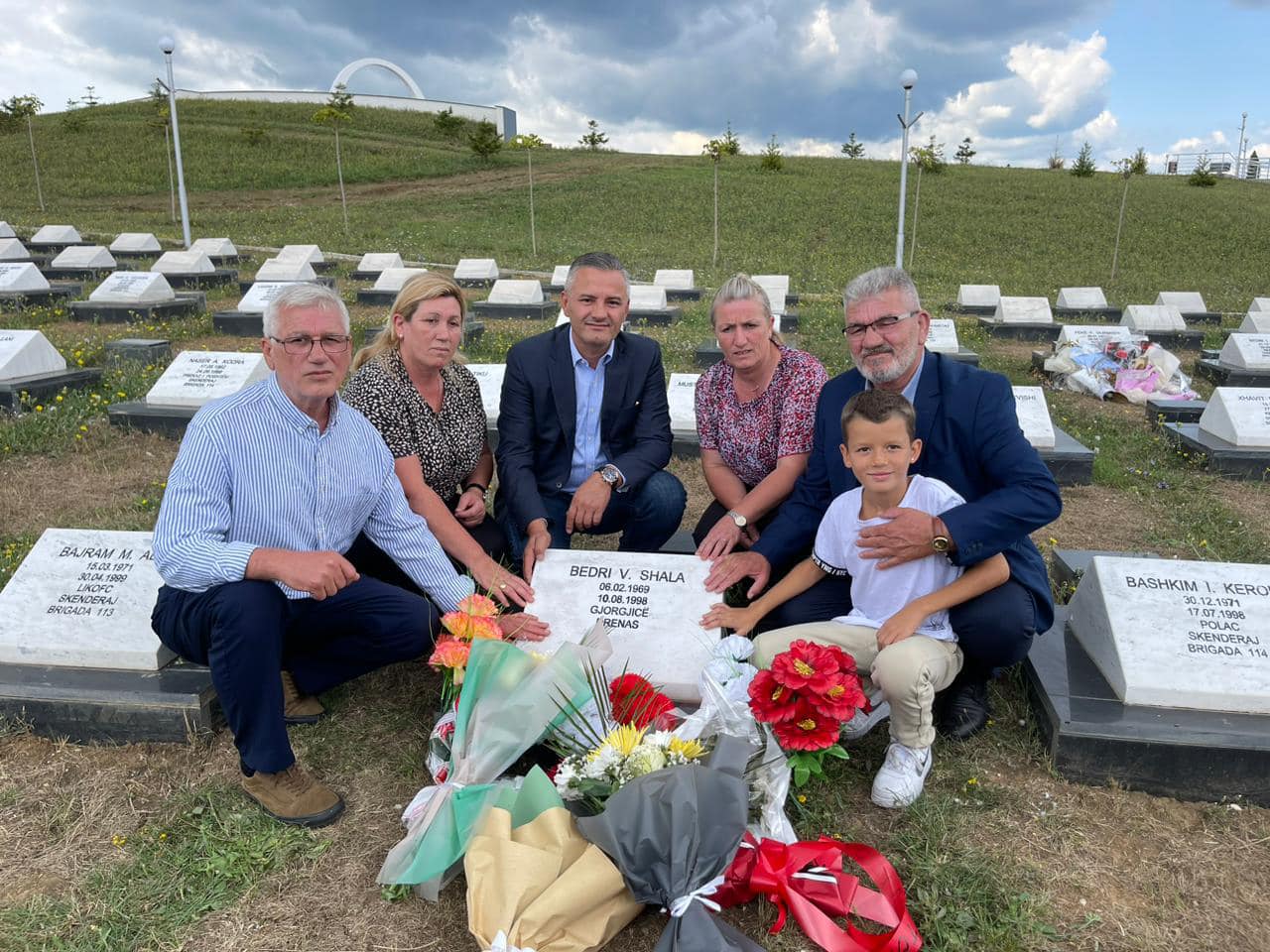 Bekim Hamez Jashari: 25 vjetori i rënies së heronjve Bedri Shala e ...
