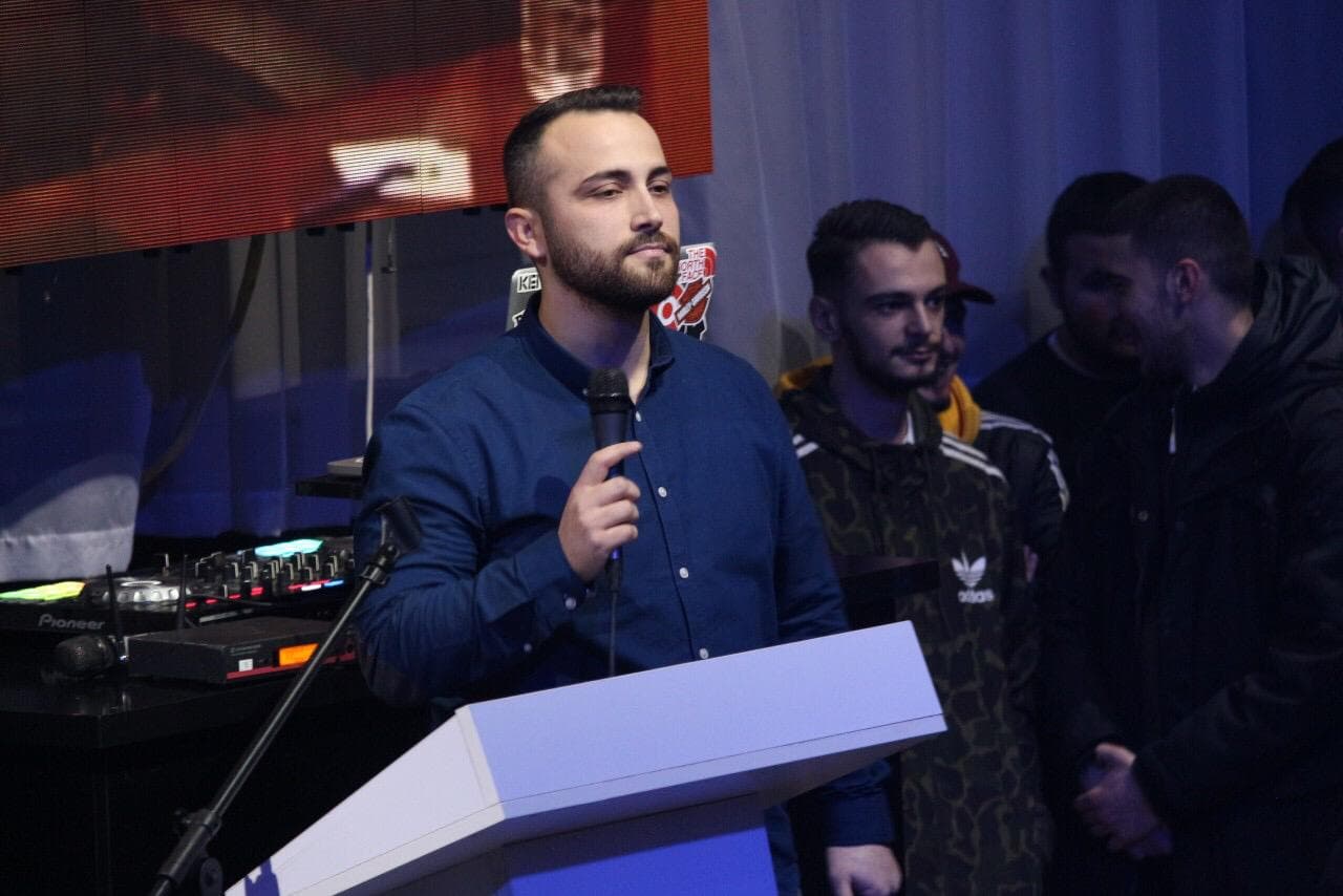 Donjet Bislimi: Paaftësia e Qeverisë Kurti po i detyron të rinjtë të ...