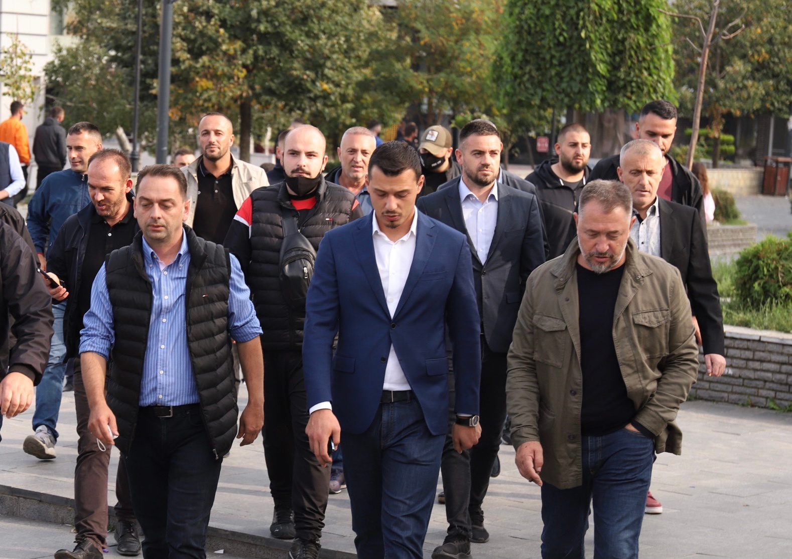 Fadil Nura shpalosi platformën për fitore në Skenderaj: Vota juaj për ... Fadil Nura shpalosi platformën për fitore në Skenderaj: Vota juaj për ...