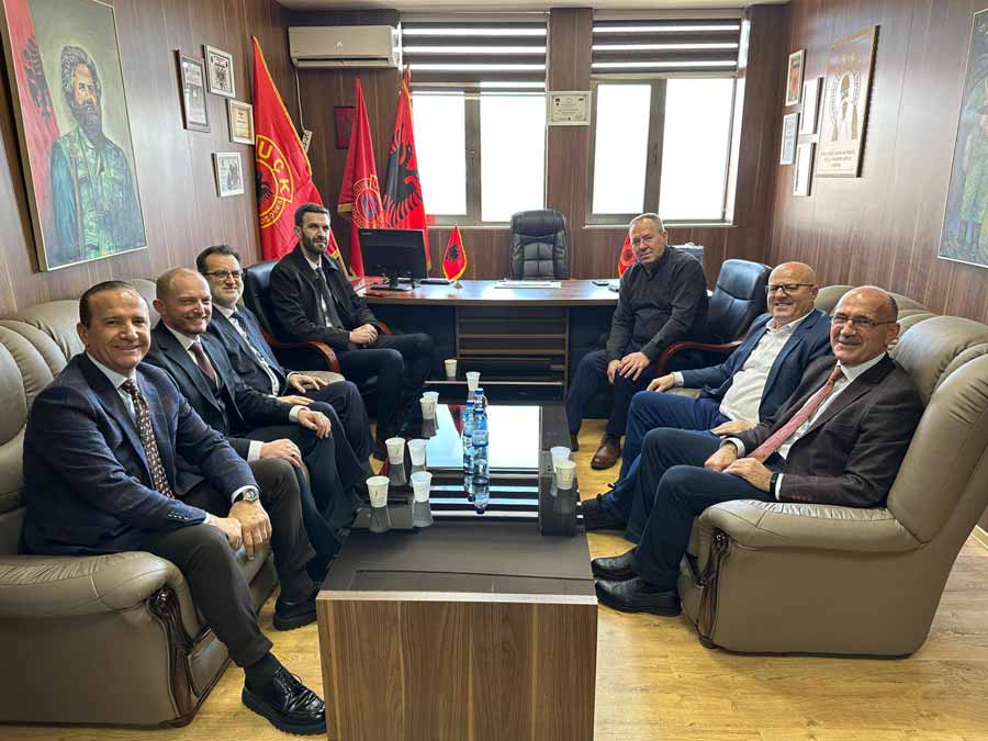 Drejtuesit e koalicionit për Familjen, Eman Rrahmani, Selim Pacolli ...