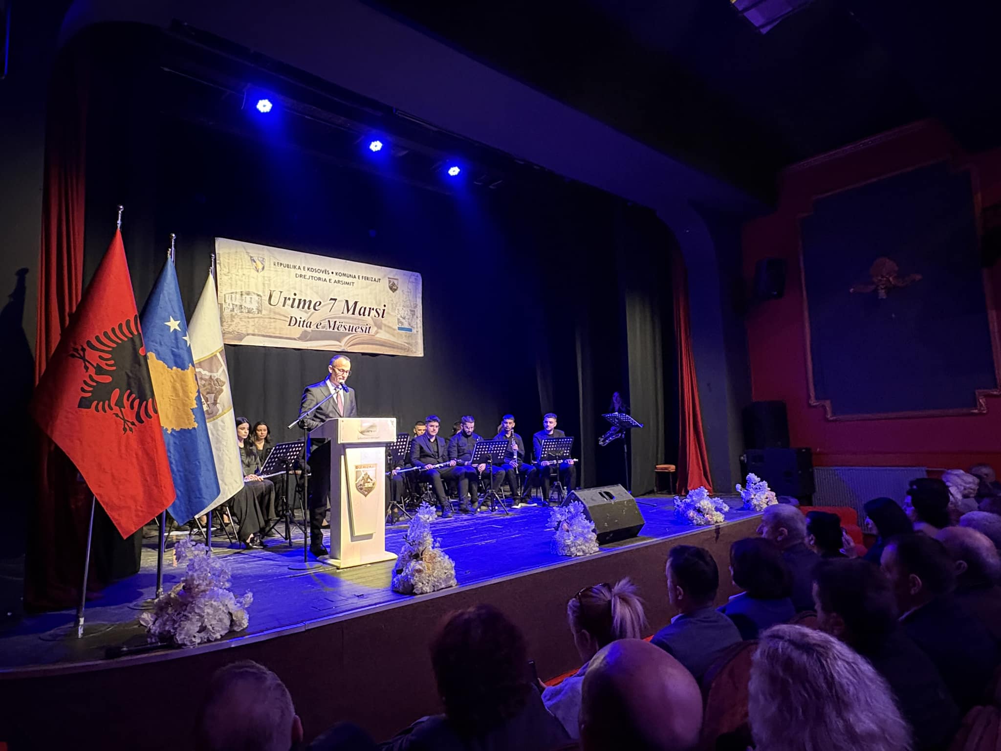 Në Ferizaj shënohet 7 Marsi - Dita e Mësuesit! - Radio Kosova e Lirë