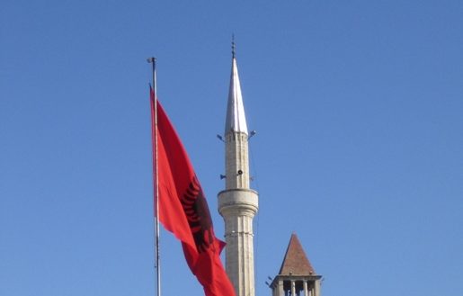 Partia FJALA, NISMA, PDK-ja, AKR-ja...iu urojnë besimtarëve islamë ...