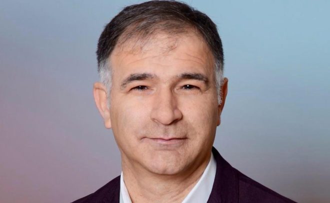 Isuf Sherifi: Mbresa nga libri me poezi: "Ëndërroj se po zgjohem", i ...