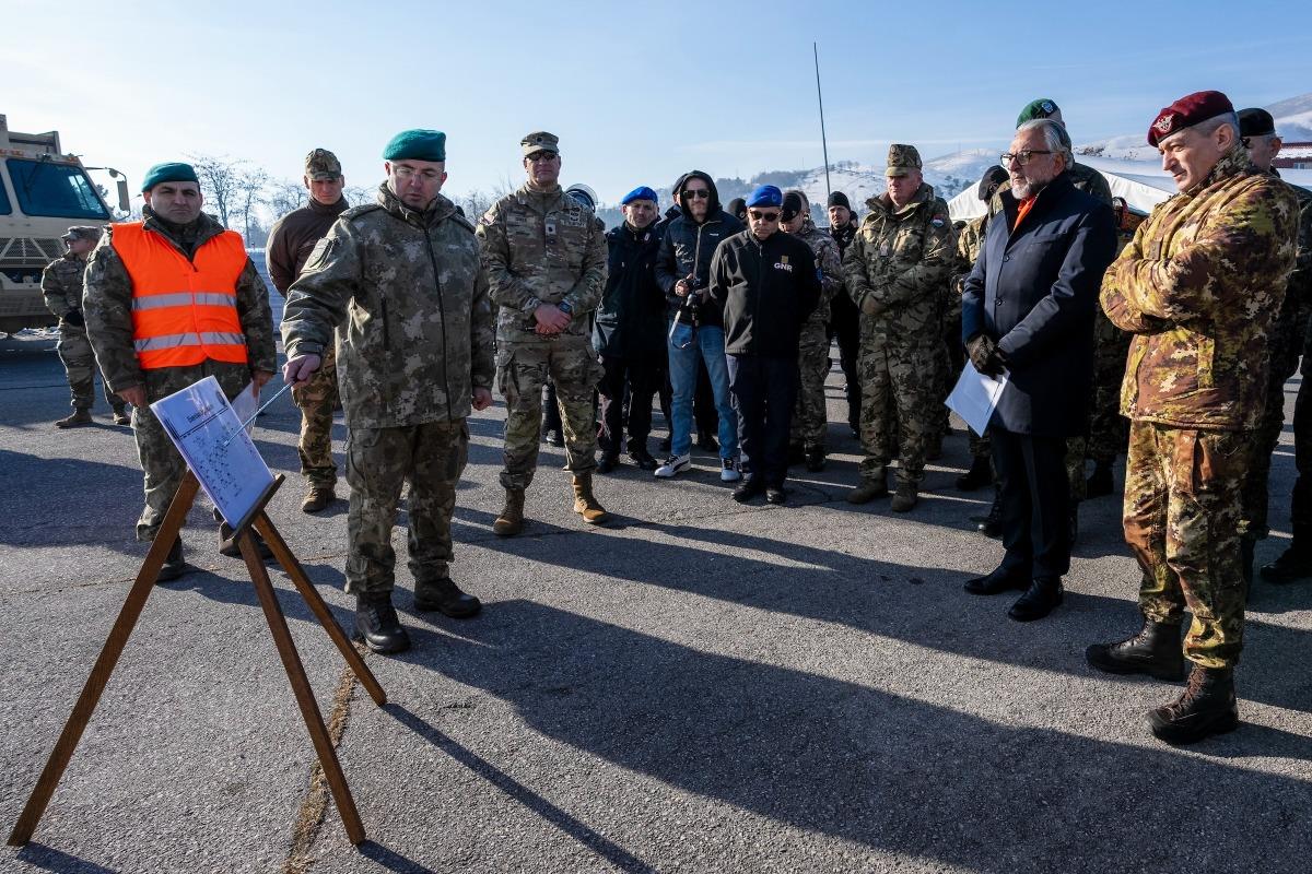 FSK dhe KFOR-i zhvillojnë për herë të parë një ushtrim të përbashkët ...