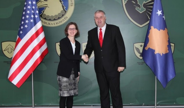 Ministri i FSK-së, Rrustem Berisha e ka pritur në takim zyrtar ndihmës ...