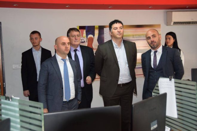 Zëvendësministri i Drejtësisë, Lirak Çelaj po qëndron për vizitë ...