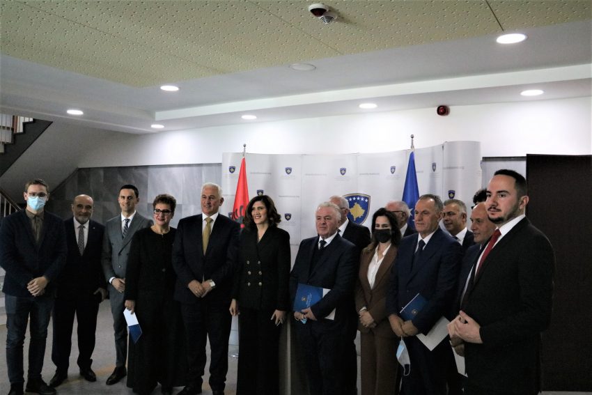 Ganimete Musliu e Nasip Naço zotohen për rritjen e bashkëpunimit dhe ...