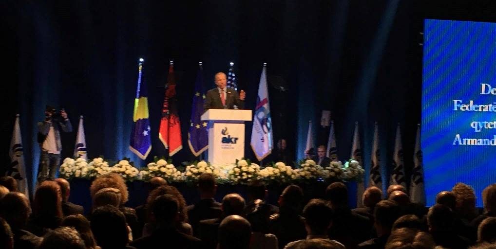 Behxhet Pacolli: Armiku më i madh i Kosovës është skamja, e cila ...