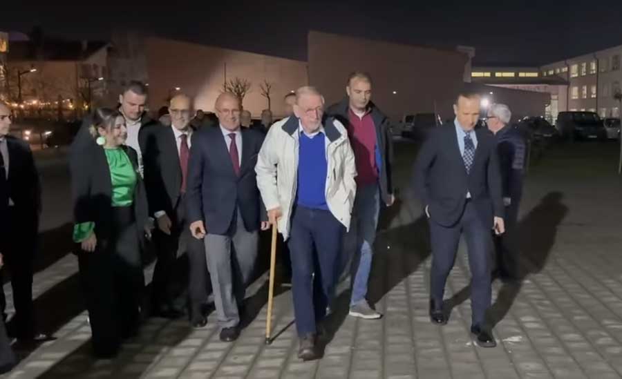 Selim Pacolli dhe Koalicioni për Familjen kanë mbajtur një tubim në ...