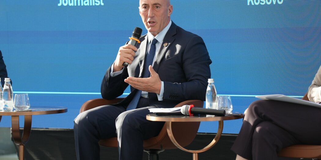 Ramush Haradinaj prezanton historinë dhe vizionin e Kosovës në forum ...