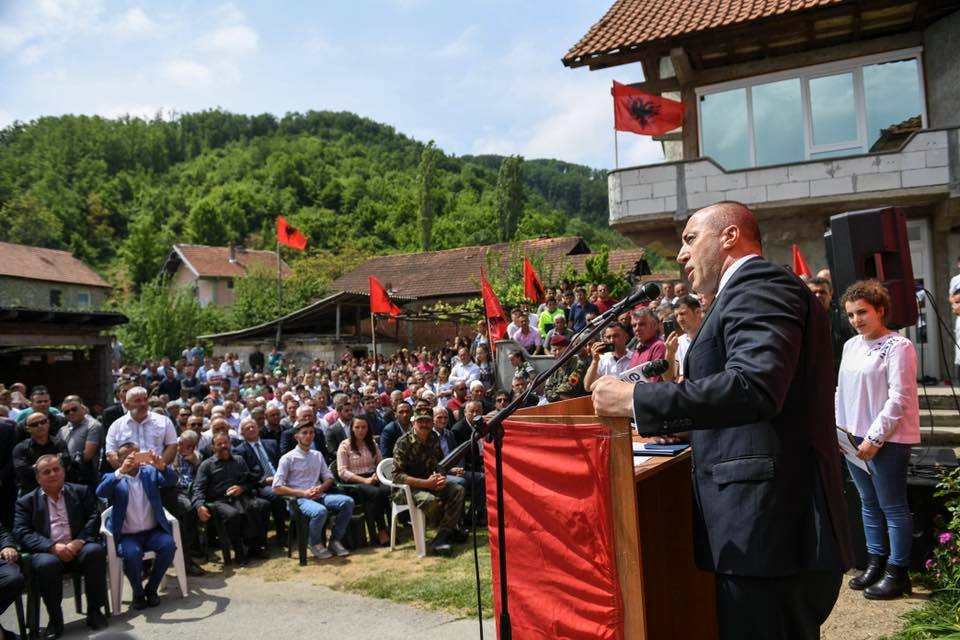 Haradinaj: Vepra e Jetë Hasanit i bashkon etapat - Radio Kosova e Lirë