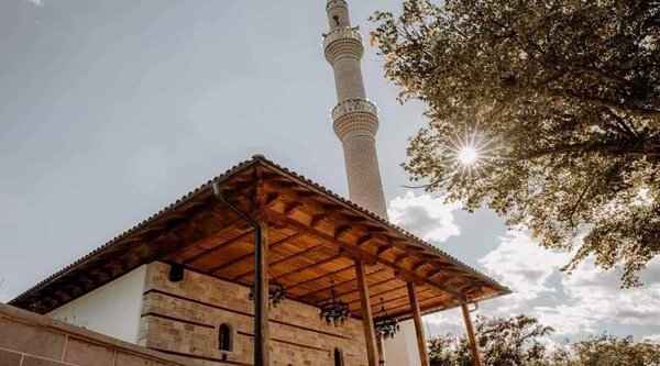Kryetari Nura uron muajin e shenjtë të Ramazanit për gjithë besimtarët ... Kryetari Nura uron muajin e shenjtë të Ramazanit për gjithë besimtarët ...