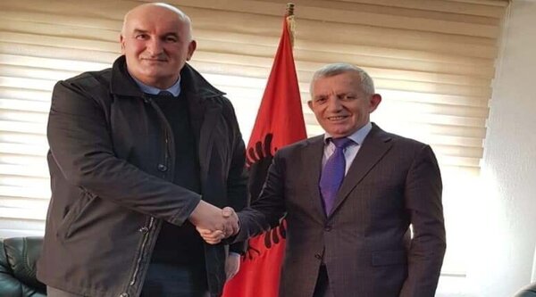 Ambasadori Minxhozi priti në takim kryetarin Haliti - Radio Kosova e Lirë Ambasadori Minxhozi priti në takim kryetarin Haliti - Radio Kosova e Lirë