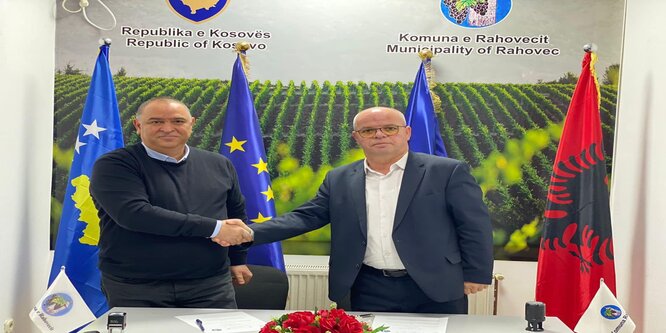 Në Rahovec u nënshkrua memorandum bashkëpunimi me OJQ " Advancing ...