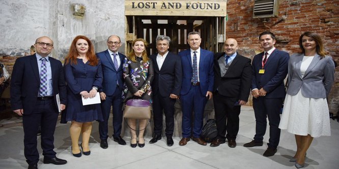 Hapet Pavijoni i Kosovës në Venedik - Radio Kosova e Lirë Hapet Pavijoni i Kosovës në Venedik - Radio Kosova e Lirë