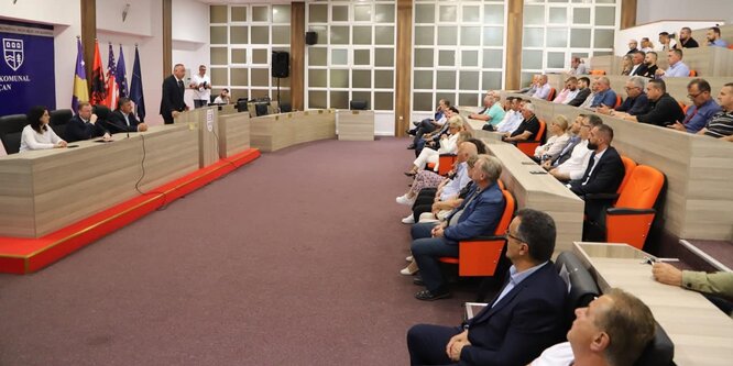 Mbahet Seanca Solemne për nder të 16 Qershorit - Ditës së Çlirimit të ... Mbahet Seanca Solemne për nder të 16 Qershorit - Ditës së Çlirimit të ...