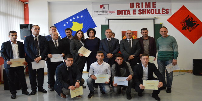 Qendra e Kompetencës "Kujtim Krasniqi", shënoi ditën e shkollës - Radio ...