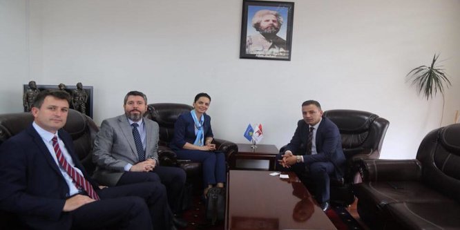 Kryetari Jashari priti në takim zv/ministren e Punëve të Jashtme ... Kryetari Jashari priti në takim zv/ministren e Punëve të Jashtme ...