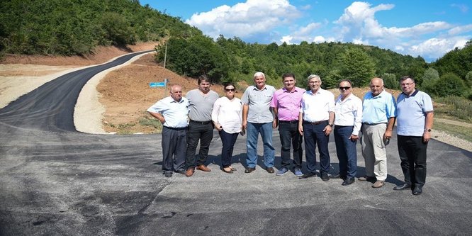 ASFALTOHET RRUGA SHAJKOC - XEHERORE - Radio Kosova e Lirë