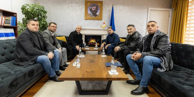 Kryetari Nura ka pritur në takim kryetarin e Komunës së Dragashit ...