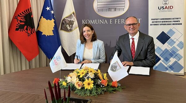 Kryetari Aliu ka pritur në takim drejtoreshën e Aktivitetit "Qeverisja ...