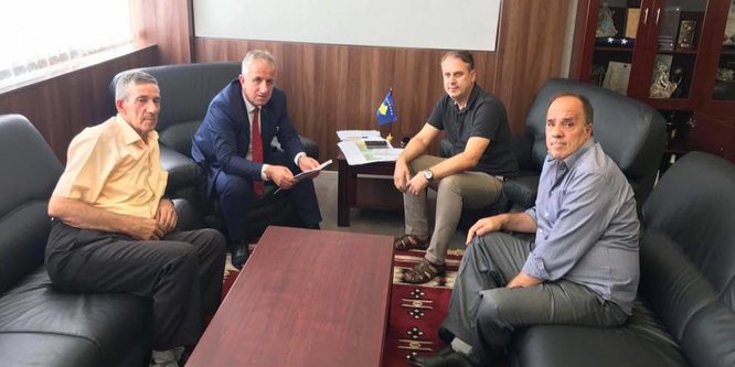 Priten në takim familjarët e veprimtarit Ramë Bllaca - Radio Kosova e Lirë