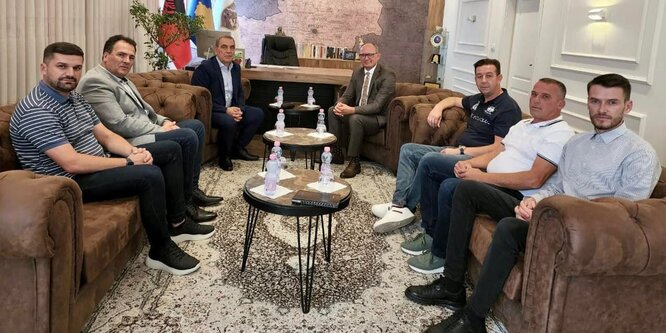 Kryetari Aliu, ka pritur në takim Kryetarin e Komunës së Bogovinës në ...