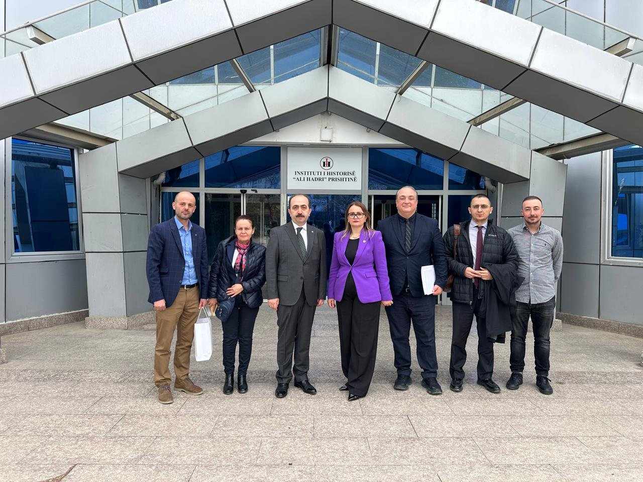 Teuta Shala: Takimi mes Institutit të Historisë 'Ali Hadri' dhe ...