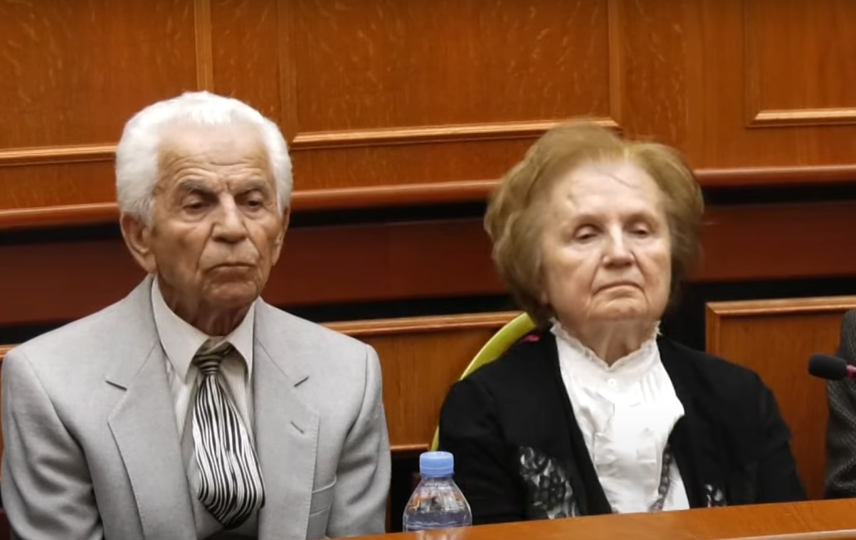 TEFTA CAMI: NJË TAKIM MBRESËLËNËS NË DITËN E JETIMËVE NË BASHKINË E ...