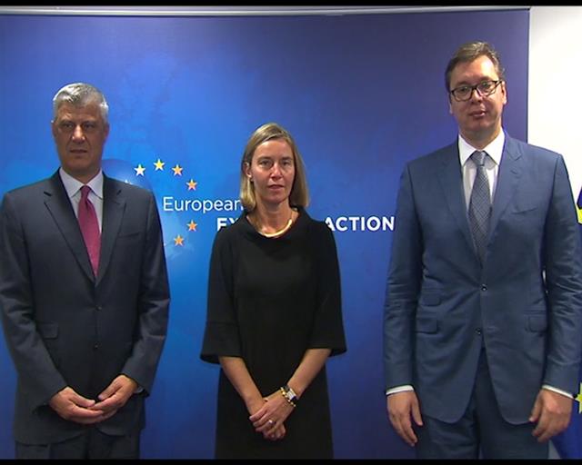 Kryetari i Kosovës, Hashim Thaçi dhe ai i Serbisë, Aleksandar Vuçiq ... Kryetari i Kosovës, Hashim Thaçi dhe ai i Serbisë, Aleksandar Vuçiq ...